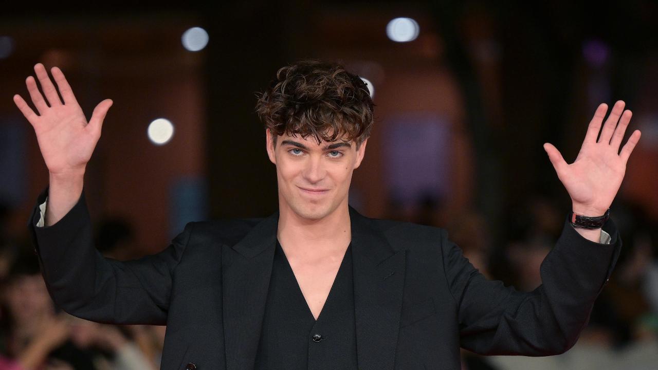 L'attore italiano più bello secondo People: è lui - SoloCine